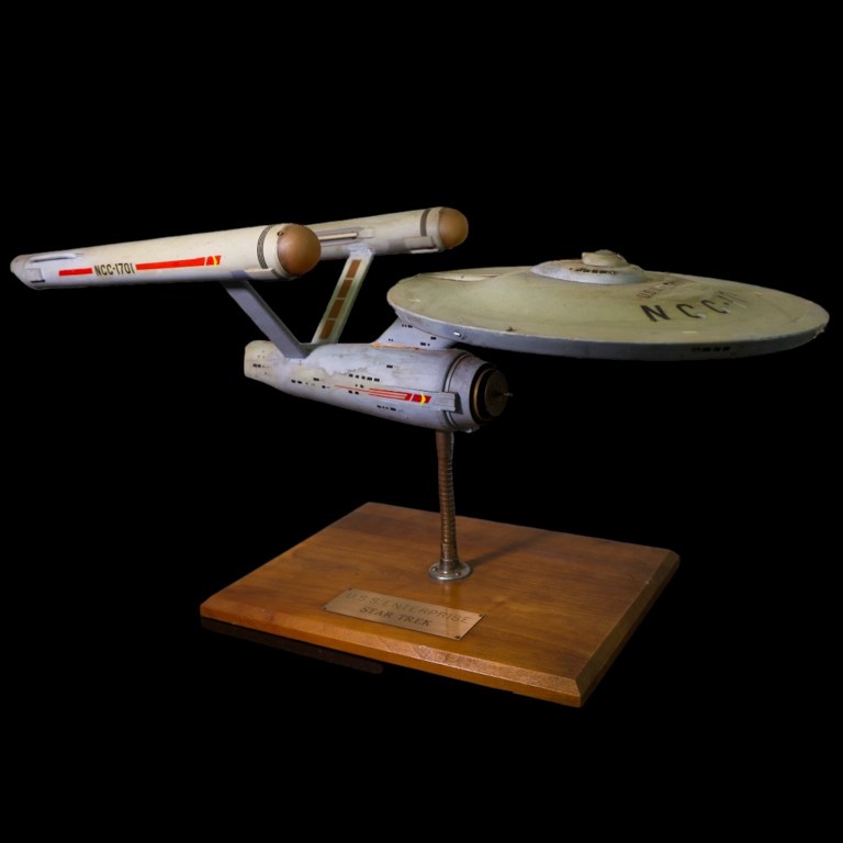 Heritage Auctions Returns TV’s First ‘USS Enterprise’ to Eugene ...